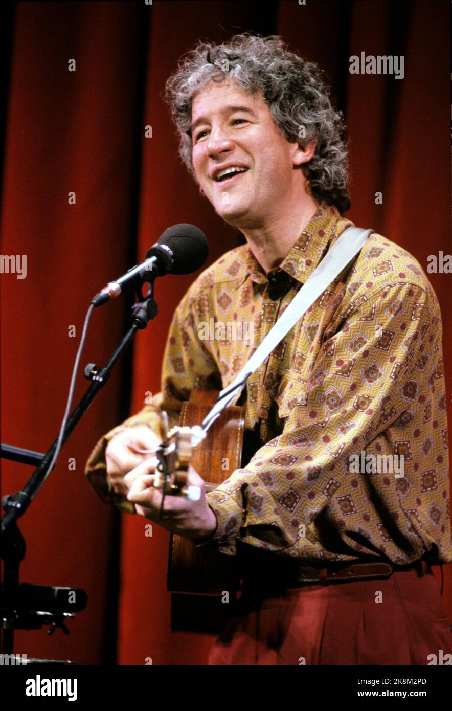 Oslo19910503 Artist Eddie Skoller performs at Chat Noir. Photo: Odd ...