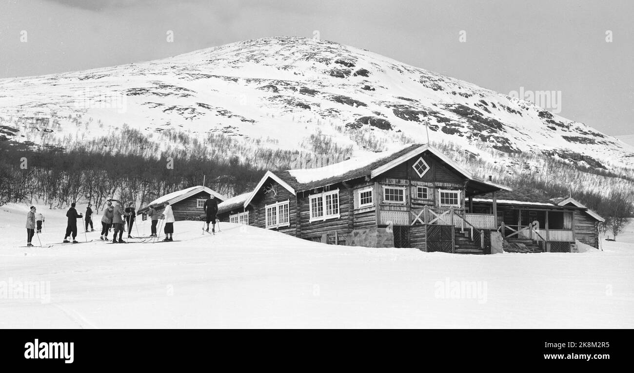 Sikkilsdalen 1950415: The Norwegian royal family on Easter holidays in ...