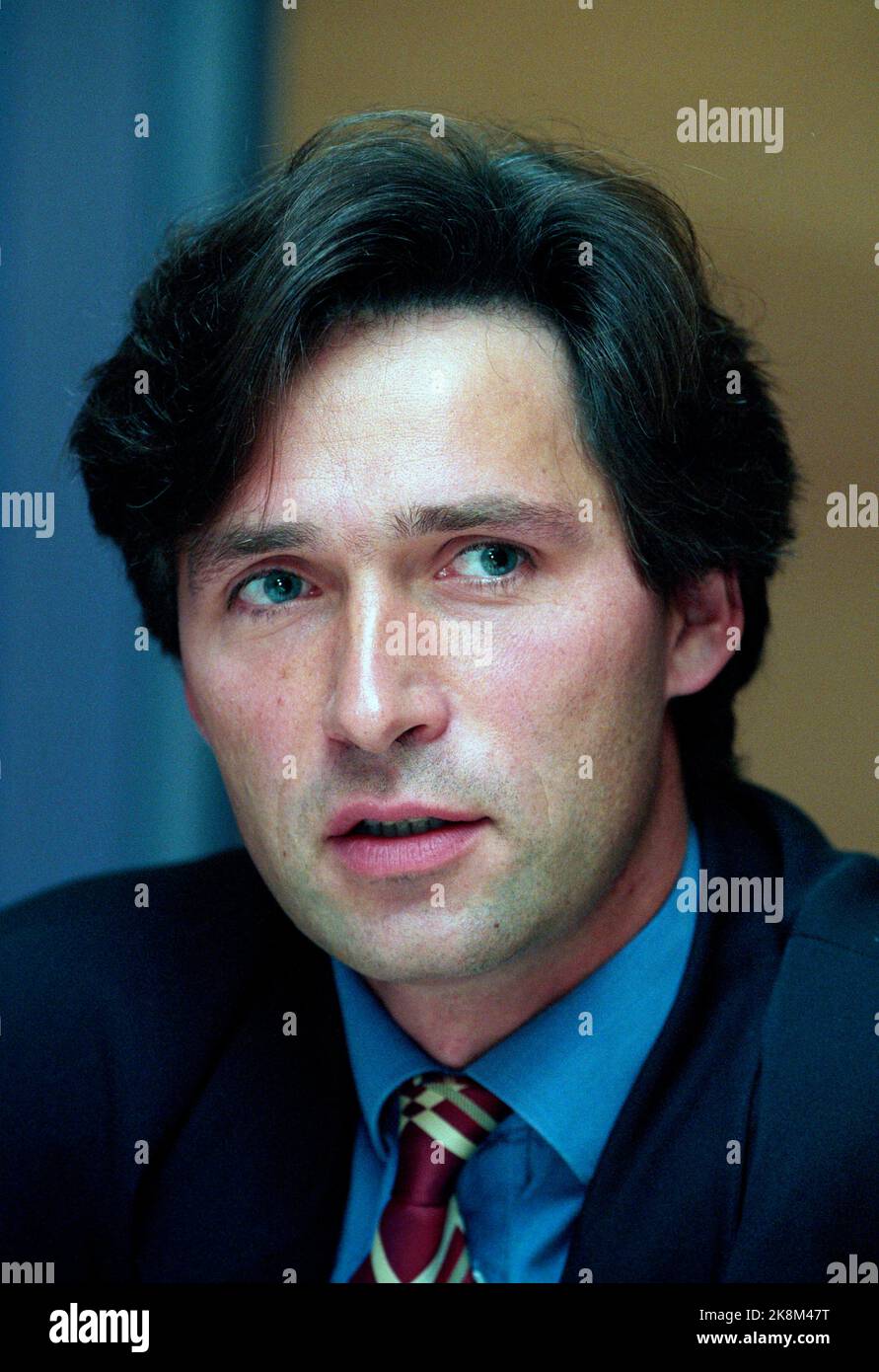 Oslo 19940818. Minister of Trade and Energy Jens Stoltenberg (Ap ...