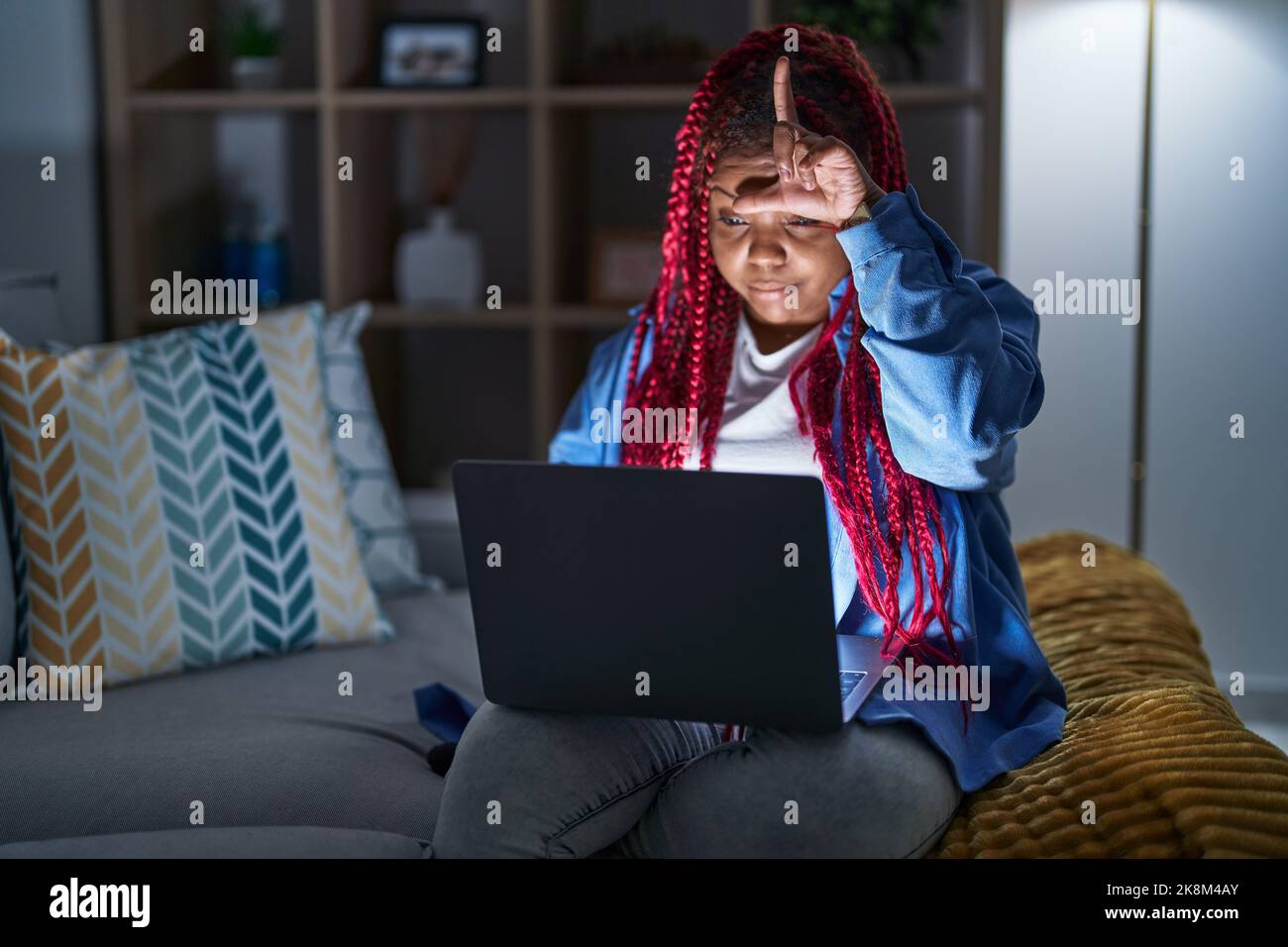 Loser hand gesture computer hi-res stock photography and images - Alamy