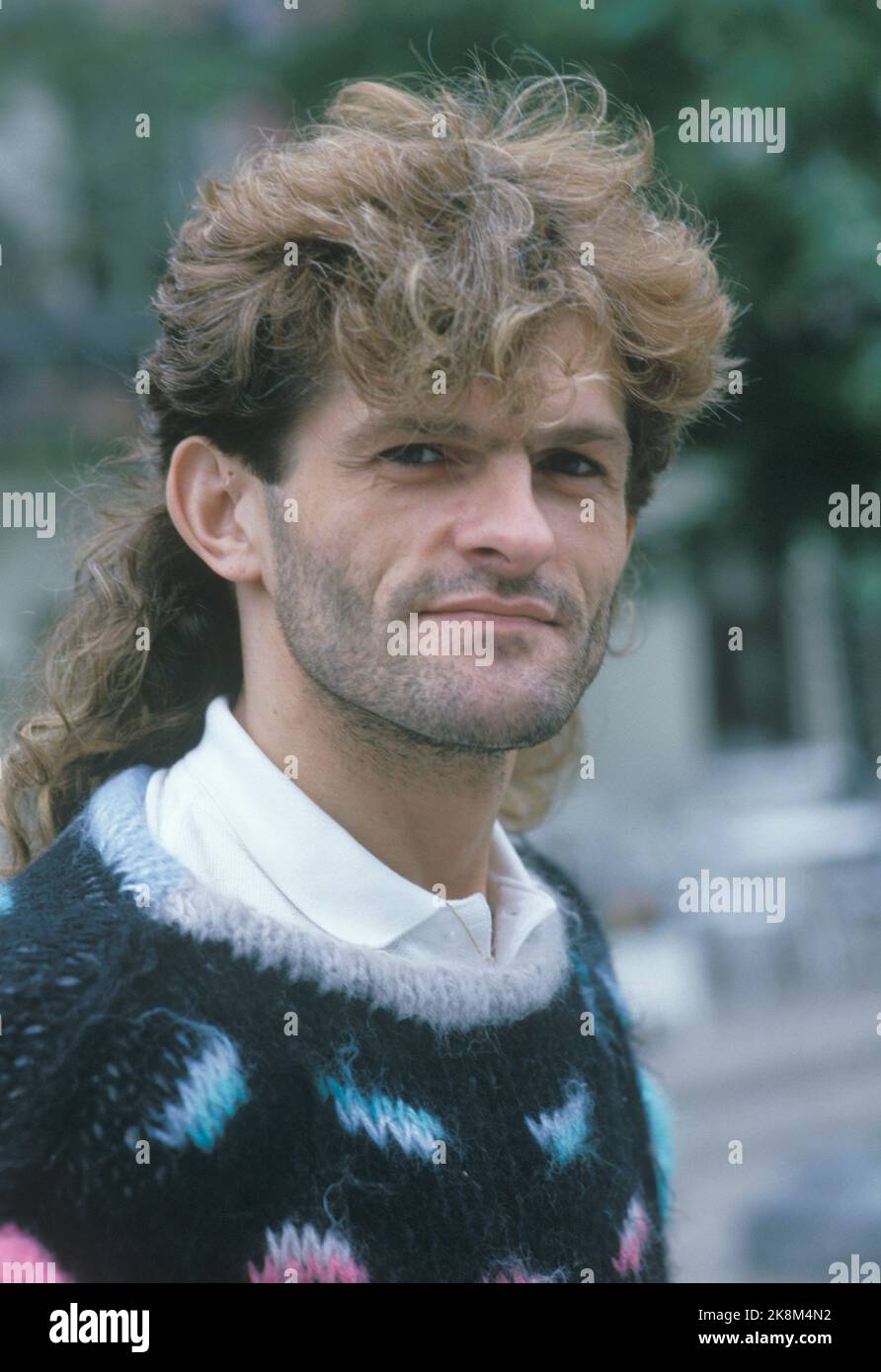 Court and the job back october 1988 died 28 12 88 photo hi-res stock ...