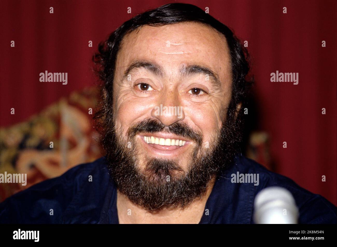 Oslo 19880824 Opera singer Luciano Pavarotti in Oslo. Here Pavarotti at ...