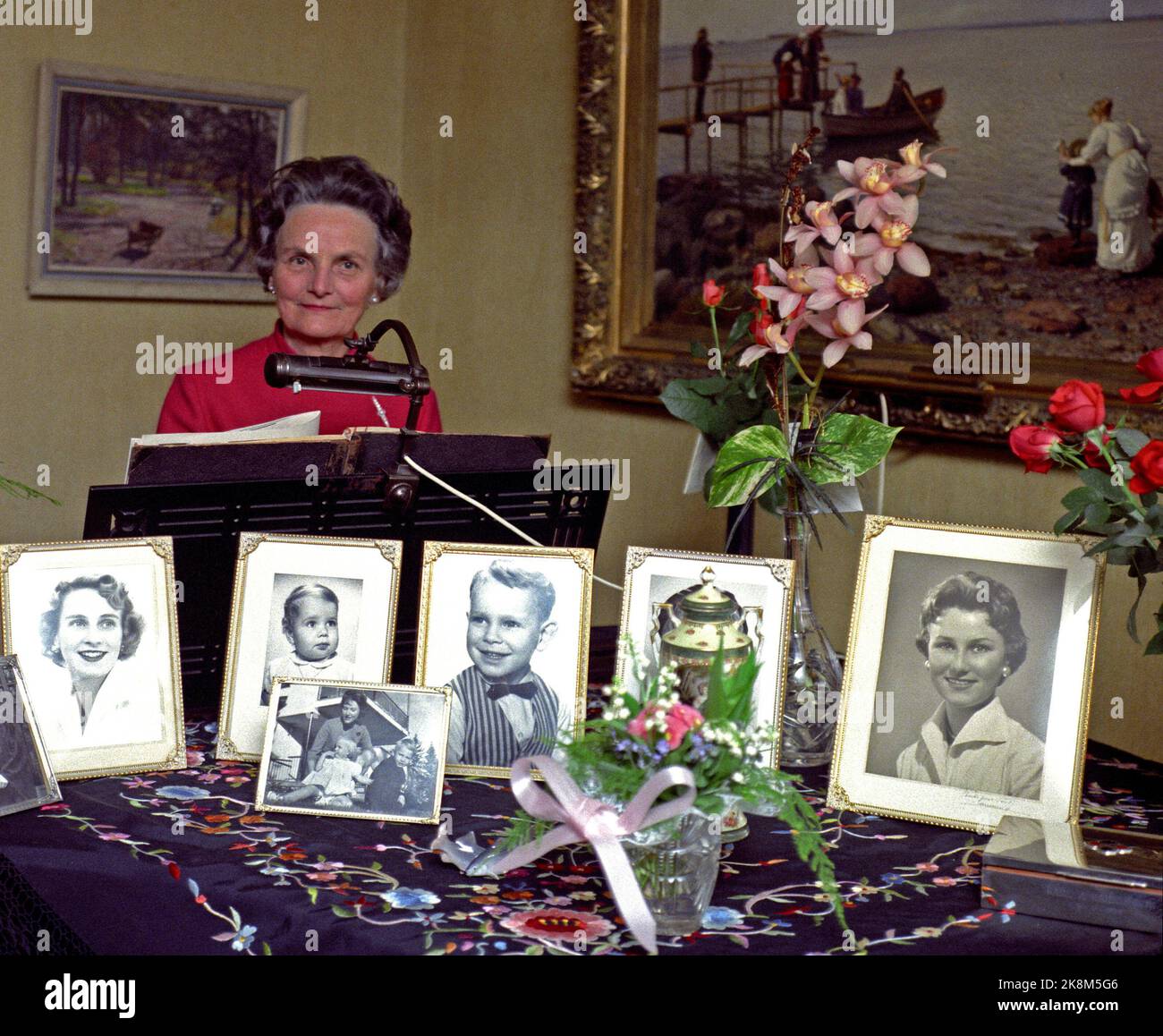 Gry henriksen grandson picture of daughter sonja haraldsen until photo ...