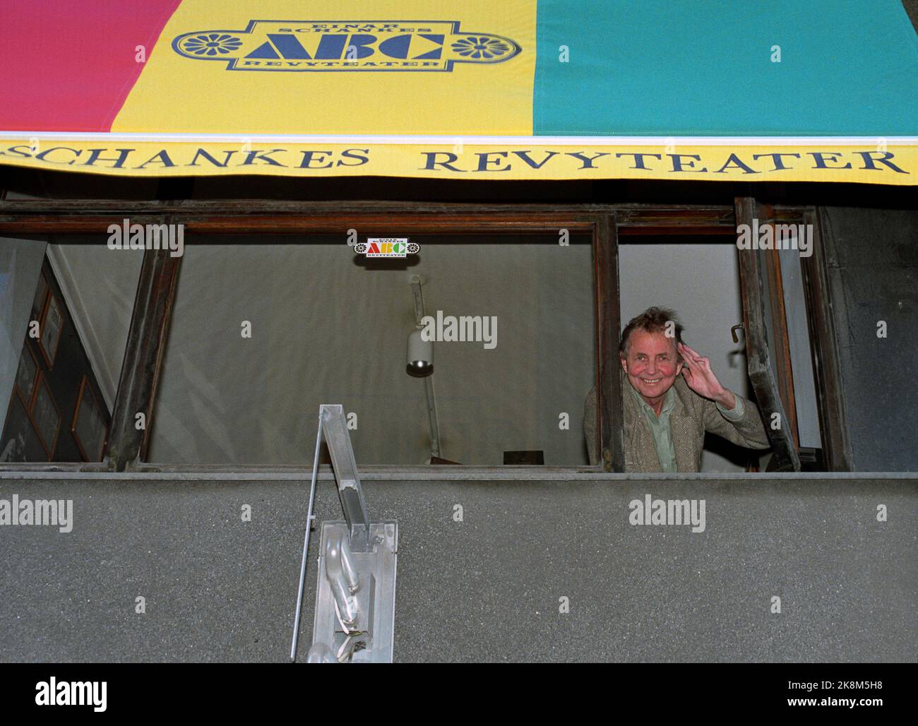 Oslo 15 April 1991. Einar Schanke photographed in the window of the ABC ...