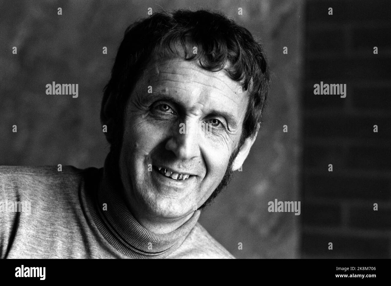 Henrik laurvik alone portrait hi-res stock photography and images - Alamy Henrik laurvik alone portrait hi-res stock photography and images - Alamy