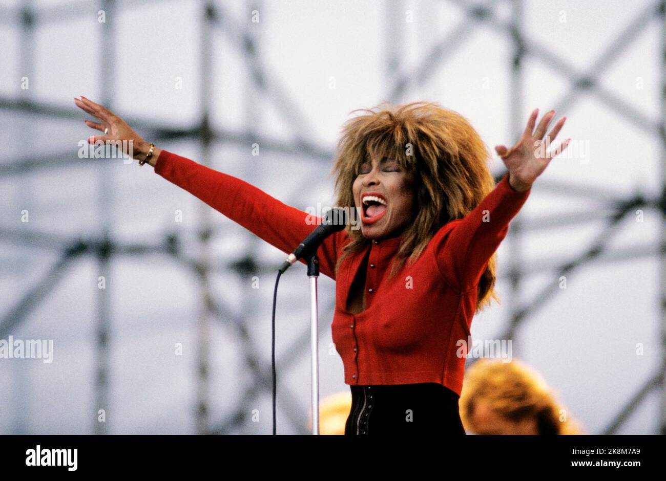 Morten hvaal ntb concert gesticulation alone portrait hi-res stock ...