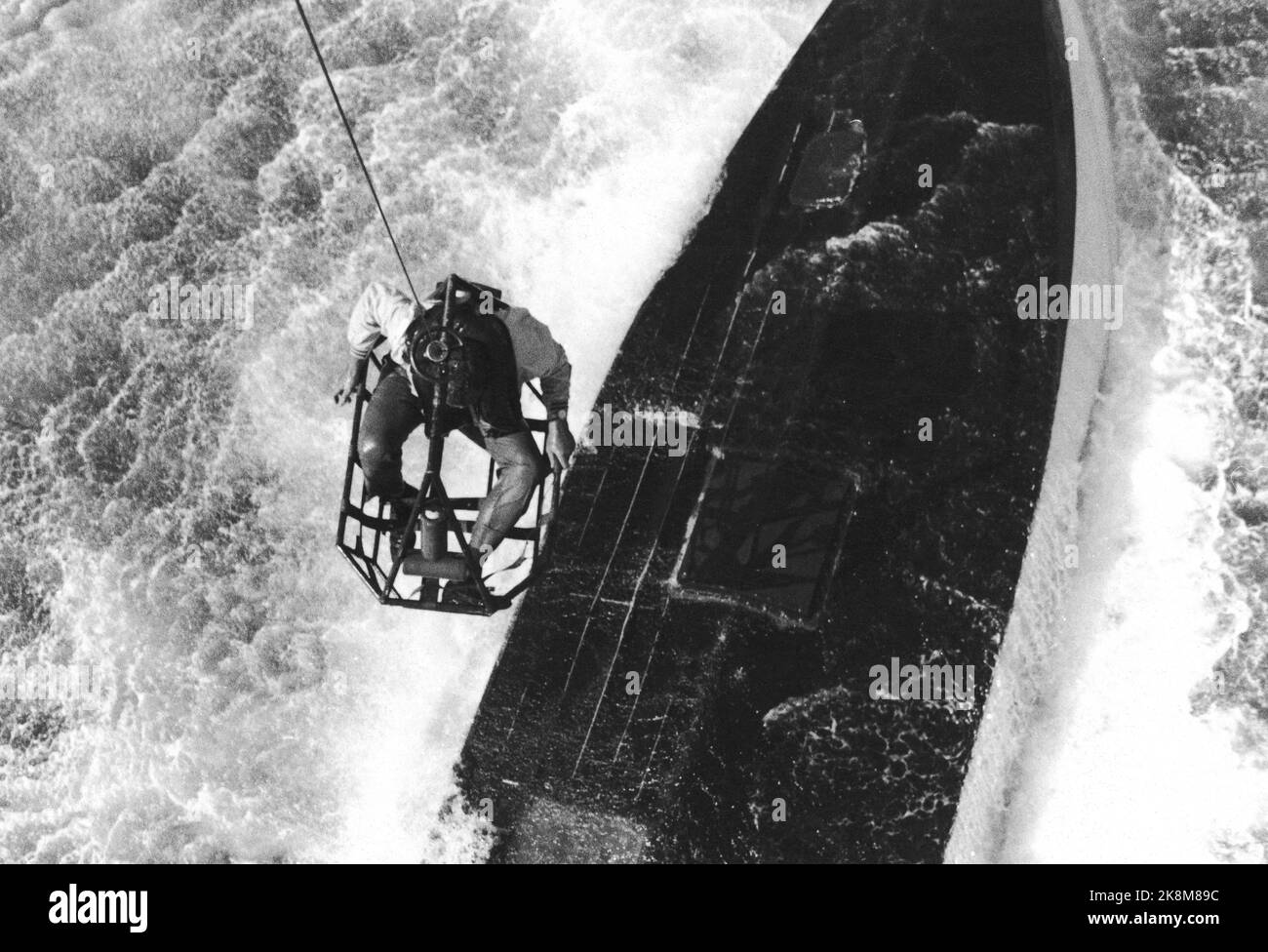 Ntb rescue operations helicopter accidents hi-res stock photography and ...