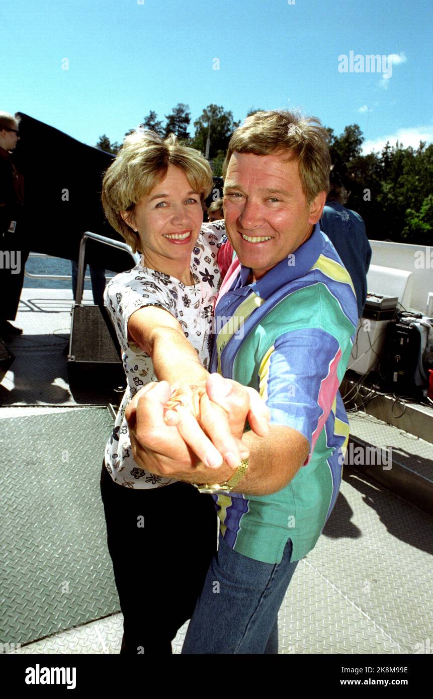 Frank ludviksen ntb ntb parties happiness boats summer dance hi-res ...