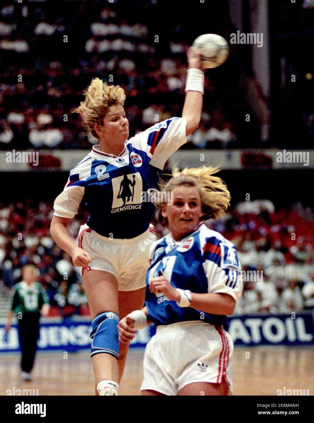 Morten holm action women handball hi-res stock photography and images ...