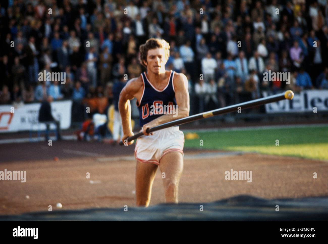 Oslo august 1972 international athletics conference at bislett hi-res ...