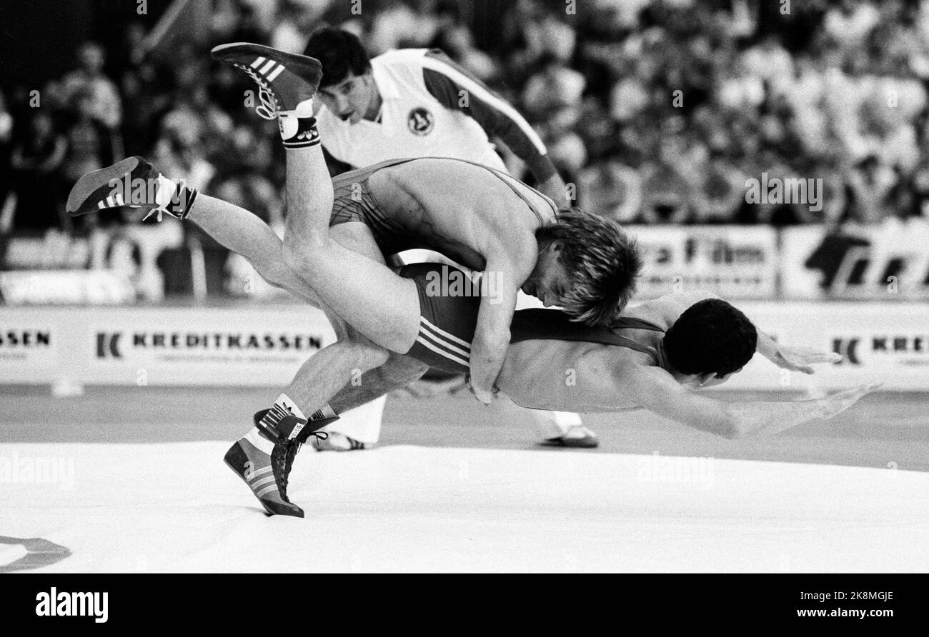 Kolbotn 1985-08: World Cup wrestling 1985. 52 kg class. Jon Rønningen ...