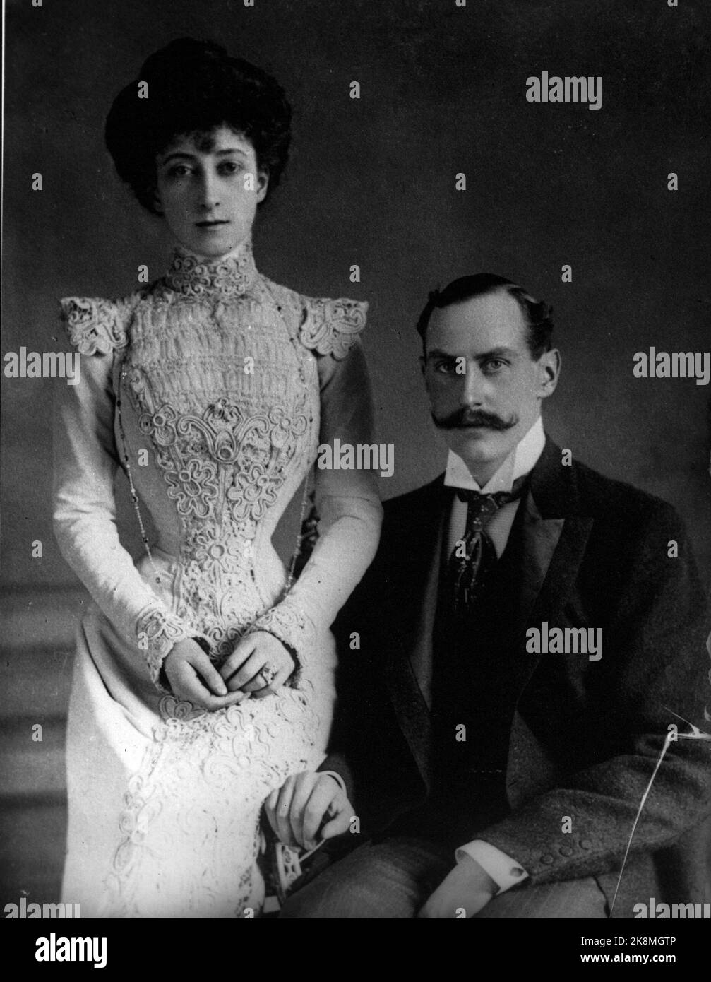 The Norwegian royal house, King Haakon and Queen Maud. She was born Nov ...