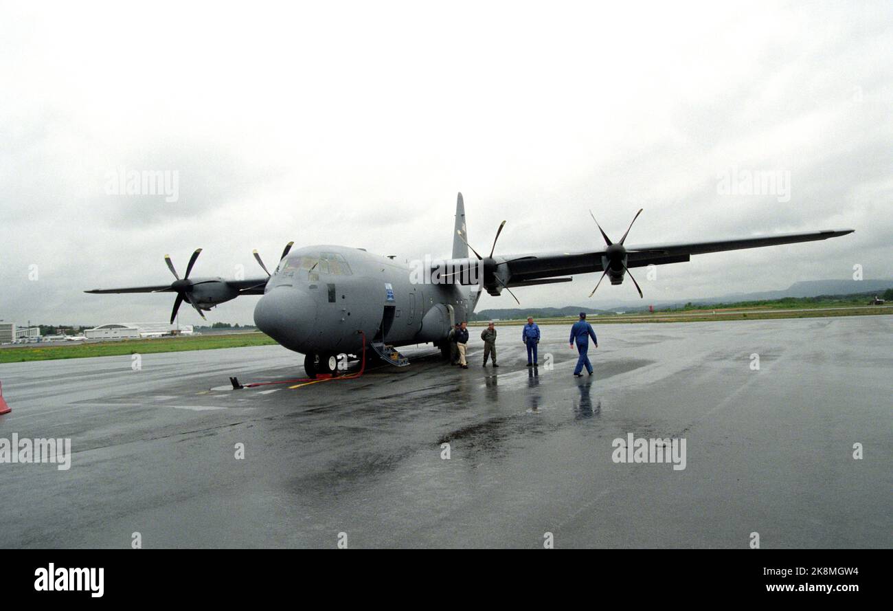Oslo Airport Fornebu 19980602: C-130 J Hercules Transport aircraft is ...