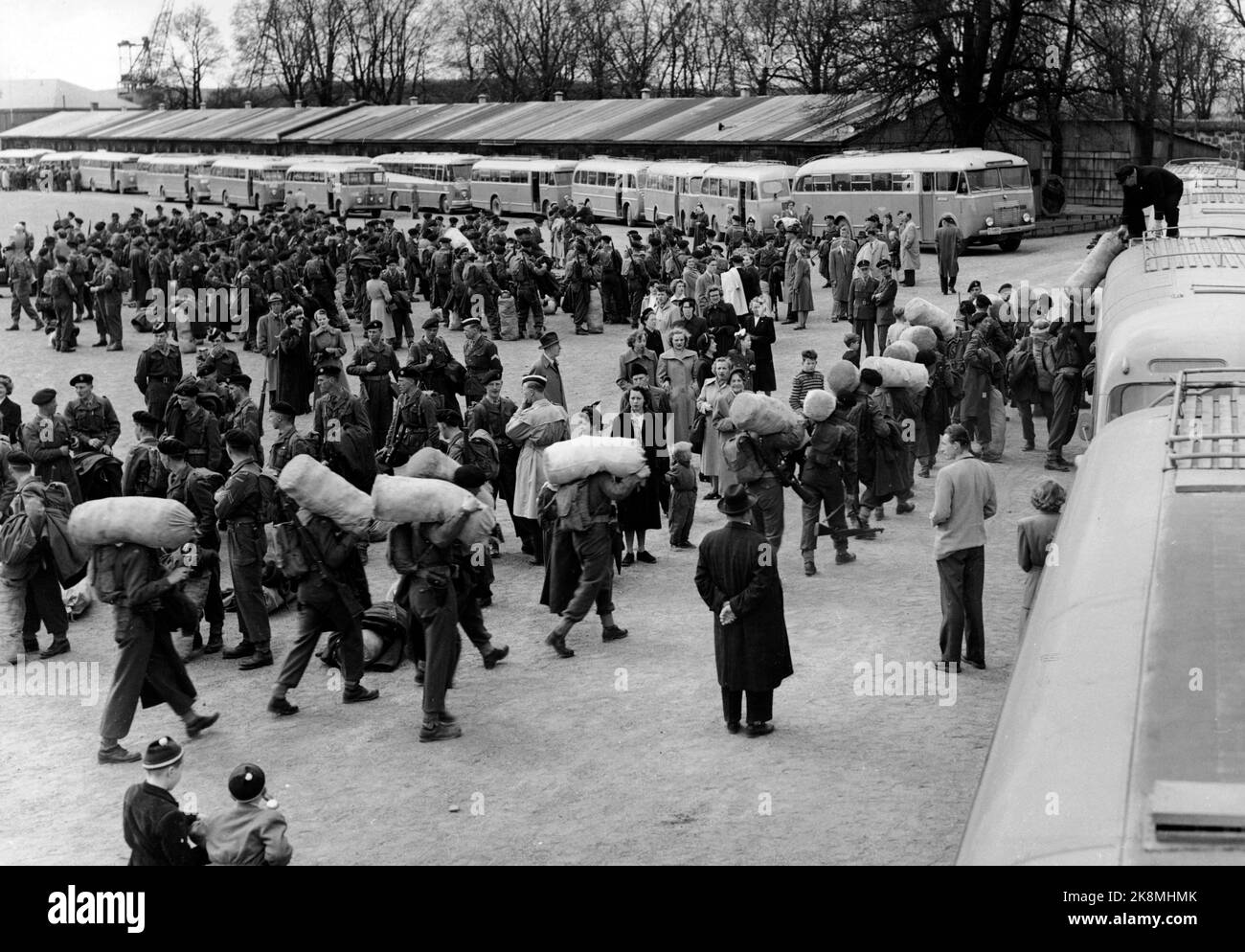 Norwegian bus Black and White Stock Photos & Images - Alamy