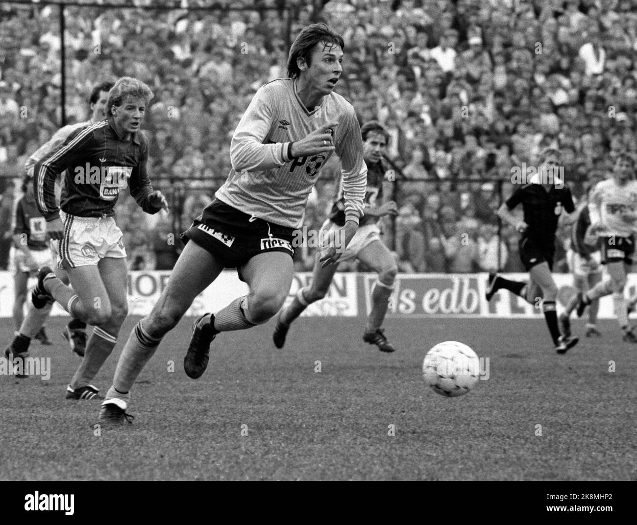 Knut odras ntb soccer full figure action hi-res stock photography and images - Alamy