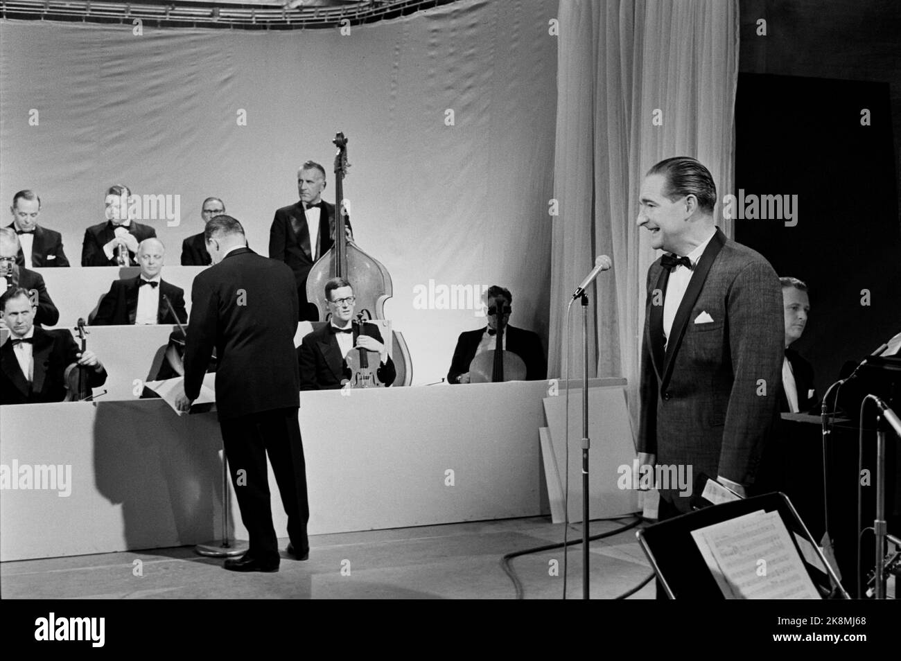 Nrk tv studio photo hi-res stock photography and images - Alamy