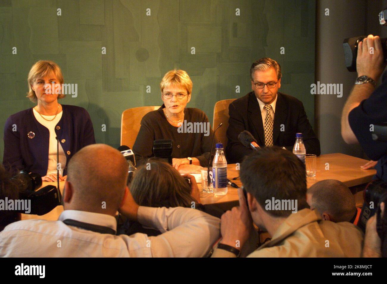 Oslo. Acting Prime Minister Anne Enger Lahnstein, Children and Family ...