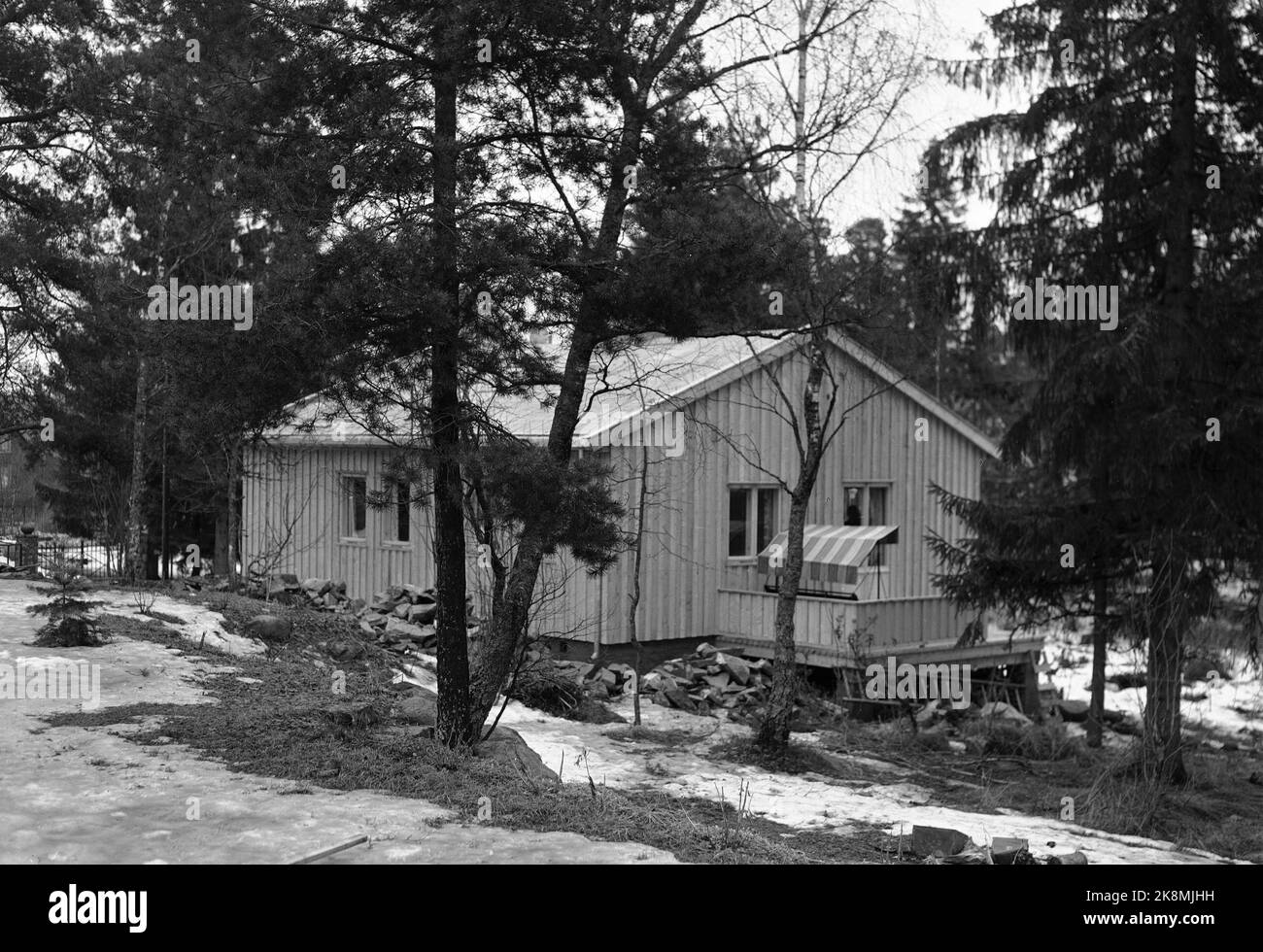 Ntb ntb architecture villas houses hi-res stock photography and images ...