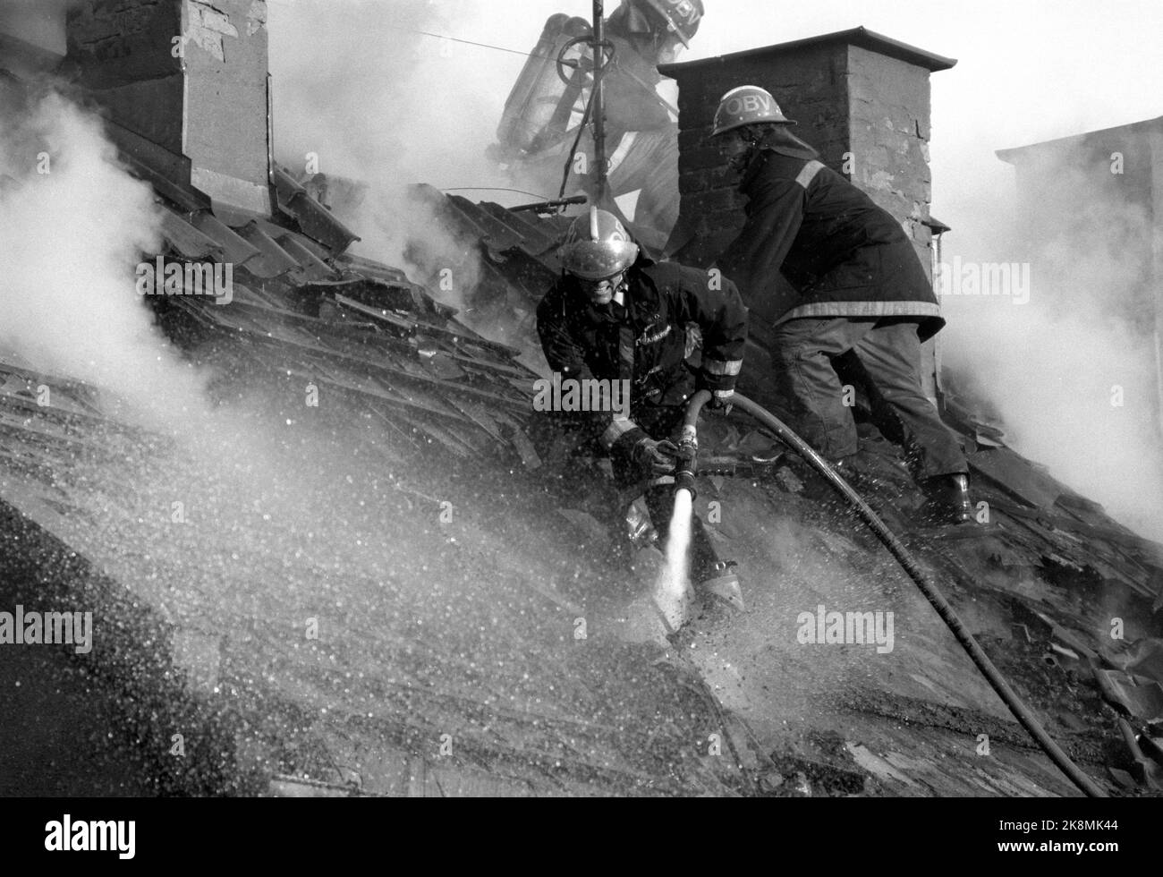 Oslo 1987-04-22: Fire in Bygård in Oslo. Fire in six -story apartment ...