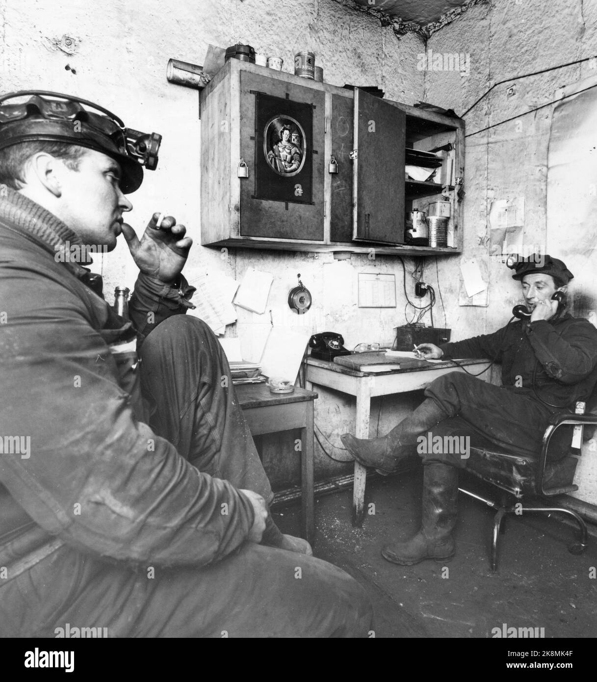 1963 mining in mine the miners work in the mine hi-res stock ...