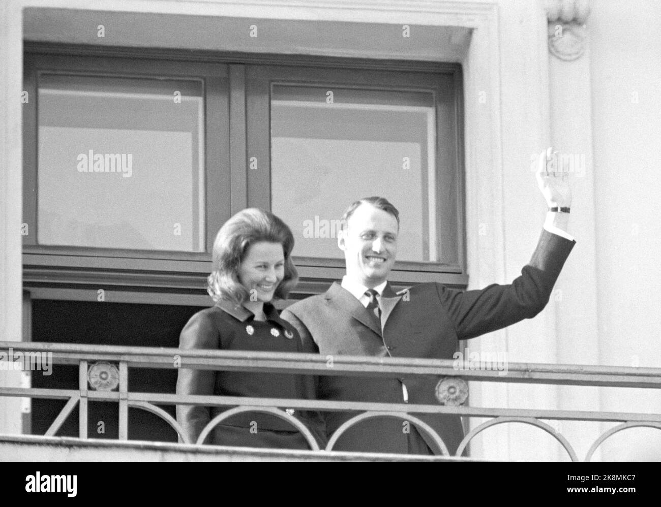 Oslo 1968. Two people met, and beautiful music arose in their hearts ...