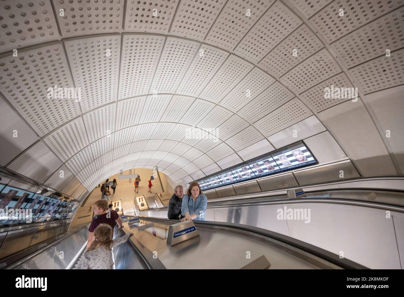 Bond Street, London, UK. 24 October 2022. The new ultra-modern Bond ...