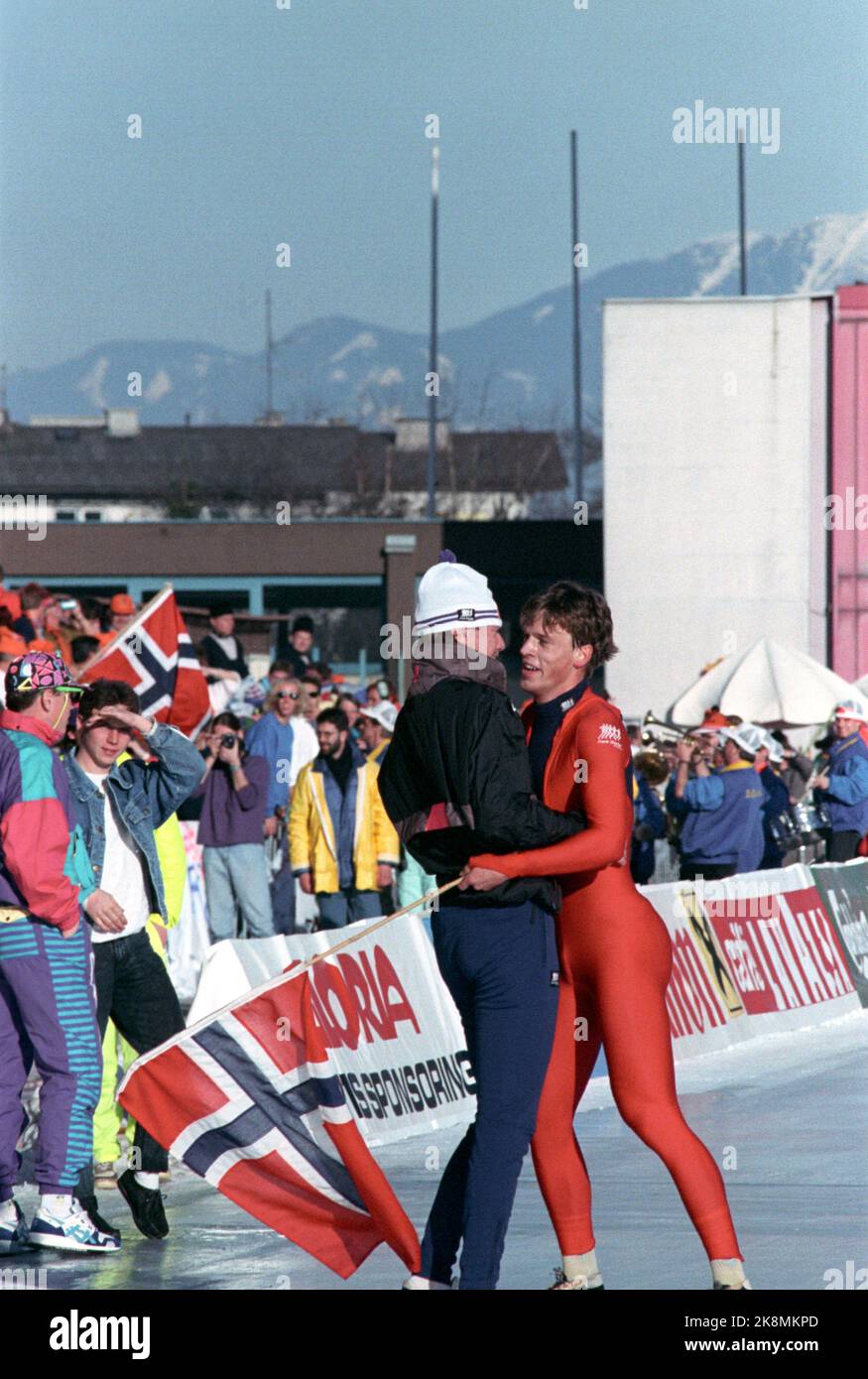 Innsbruck 19900218 World Cup on skates. Johann Olav Koss embraces Geir ...