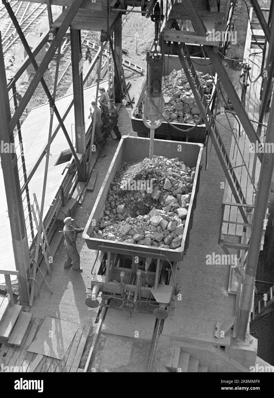 Narvik 19471115. The rebuilding of ore transport with the Ofotbanen and ...