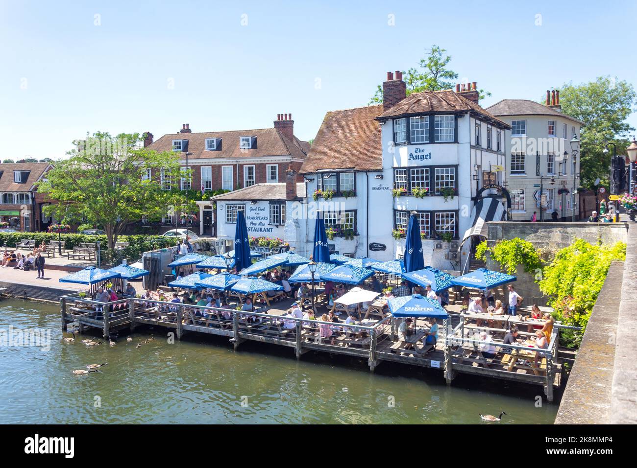 18th century The Angel on the Bridge Pub, Hart Street, Henley-on-Thames ...