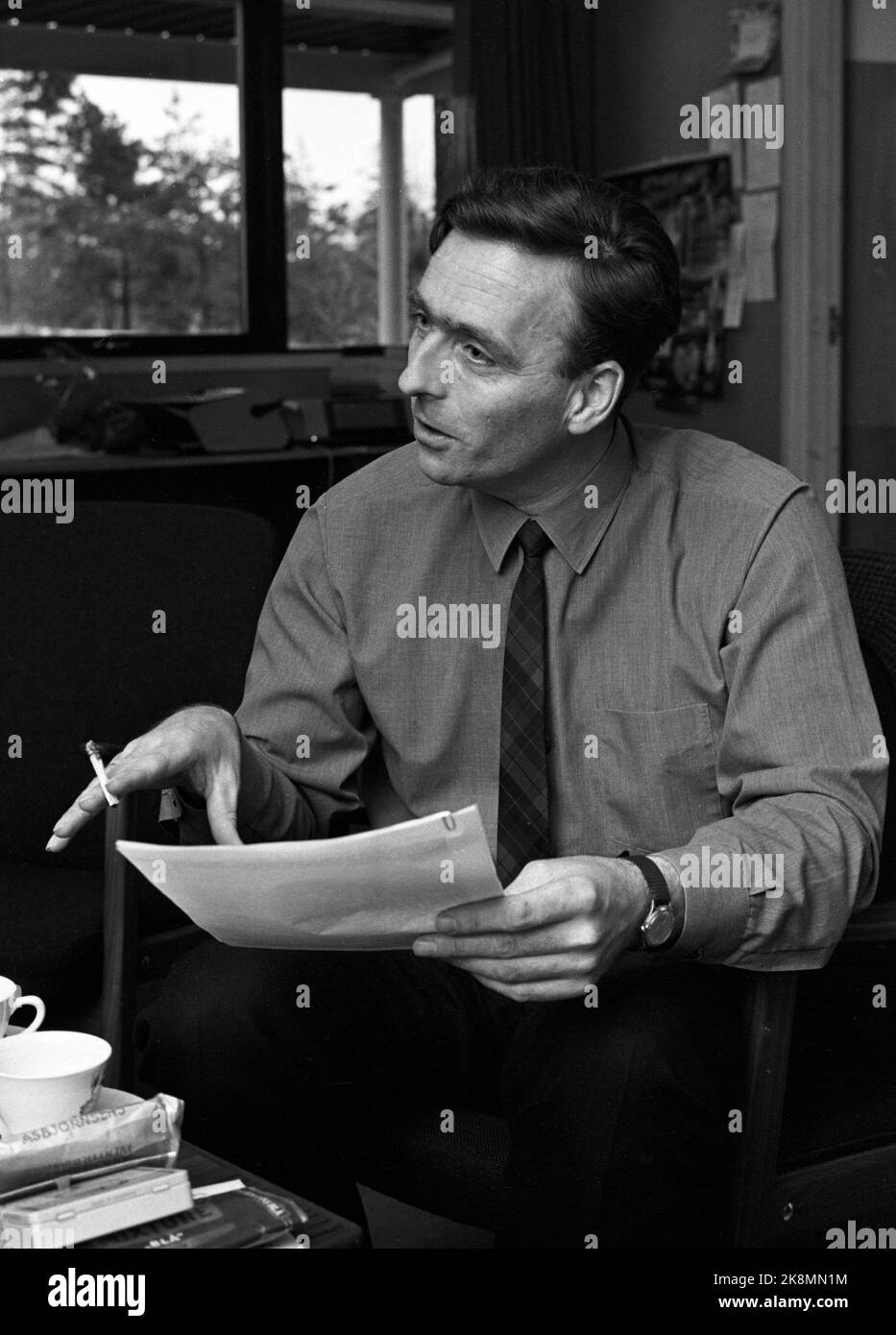 Hvaler 19691206 The Eight Edge of Hvaler The school was designed by Ole ...