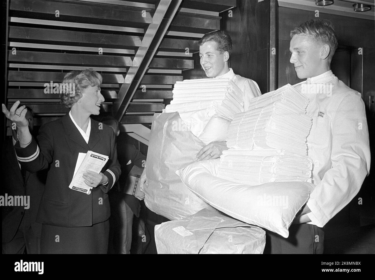 19650930 Female labor aboard Sagafjord. Photographed for all women ...