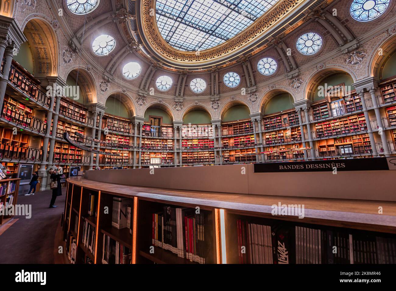 PARIS, FRANCE, OCTOBER 20, 2022 : Oval reading room in National Library ...