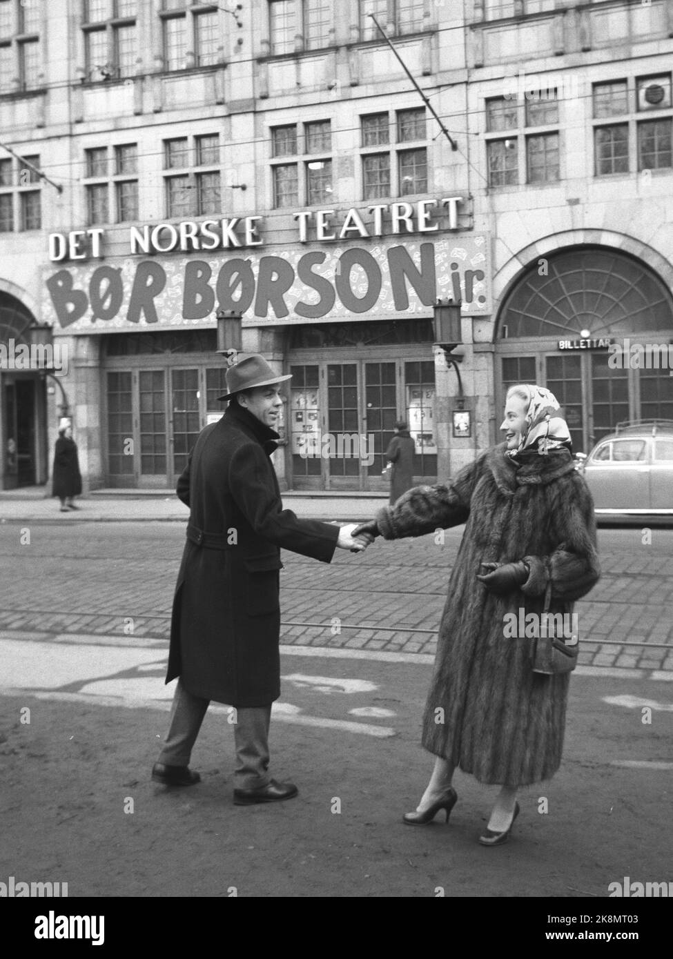 Slemdal 19580426. At the home of the actor-couple Lasse Kolstad and Bab ...