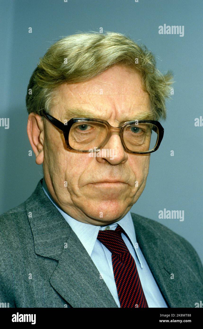 Oslo 19850207. Lawyer Andreas Arntzen, portrait. Photo Henrik Laurvik ...