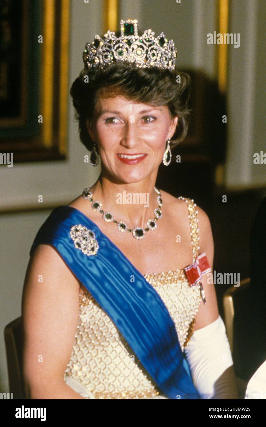 President mitterrand with crown princess sonja hi-res stock photography ...