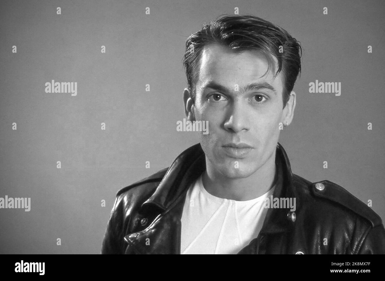 Studio portrait of French singer Florent Pagny in 1988 Stock Photo - Alamy