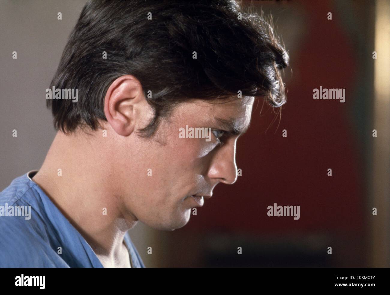 Alain Delon on the set of the film 'Diaboliquement Vôtre' (directed by ...