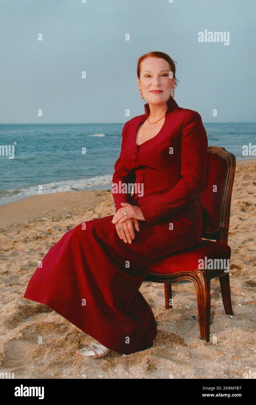 Portrait of the French actress Bernadette Lafont. Cabourg Film Festival ...