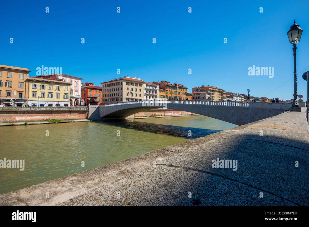 View of a bridge over river arno Stock Photo - Alamy