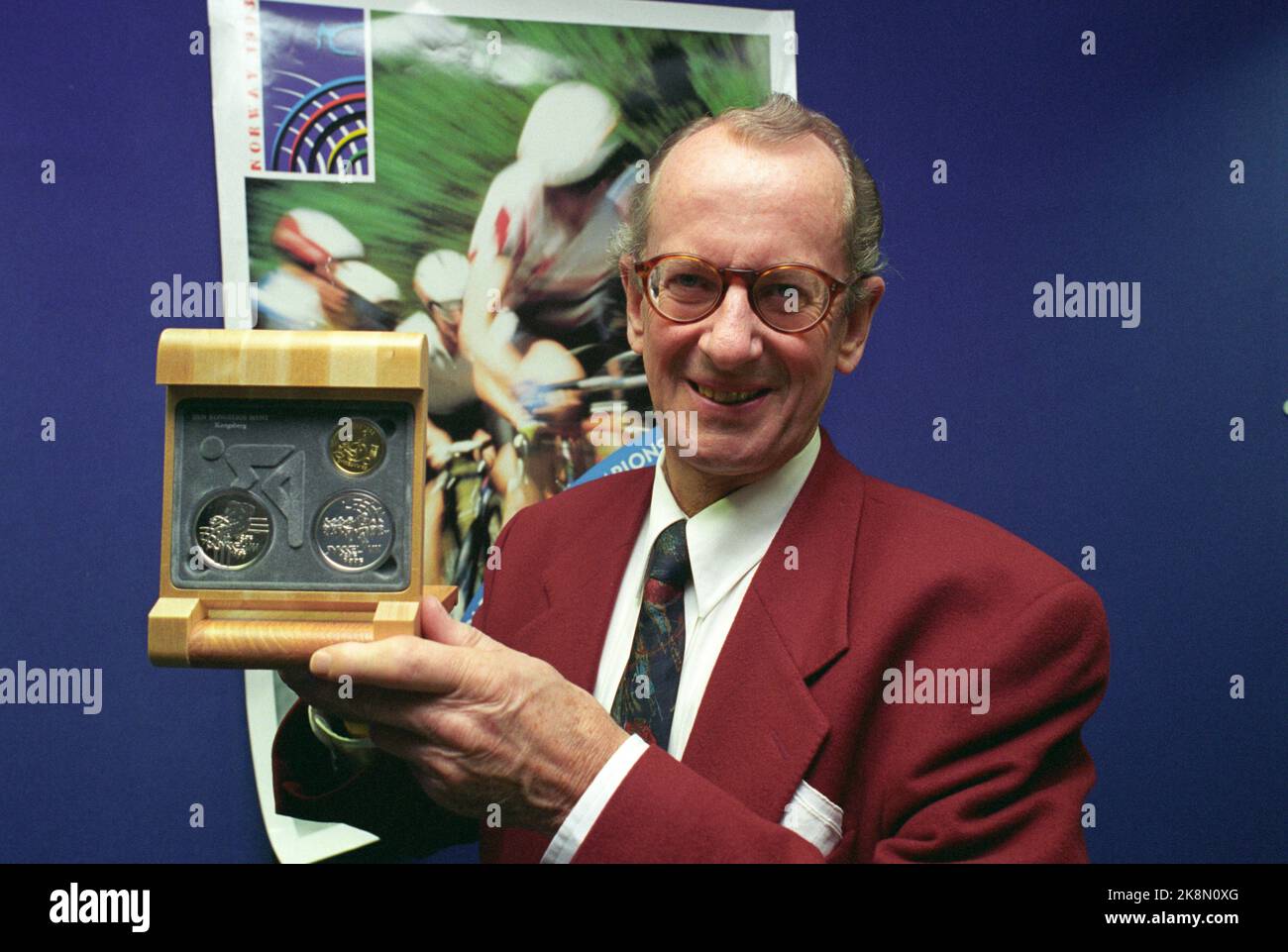 19931013 hi-res stock photography and images - Alamy