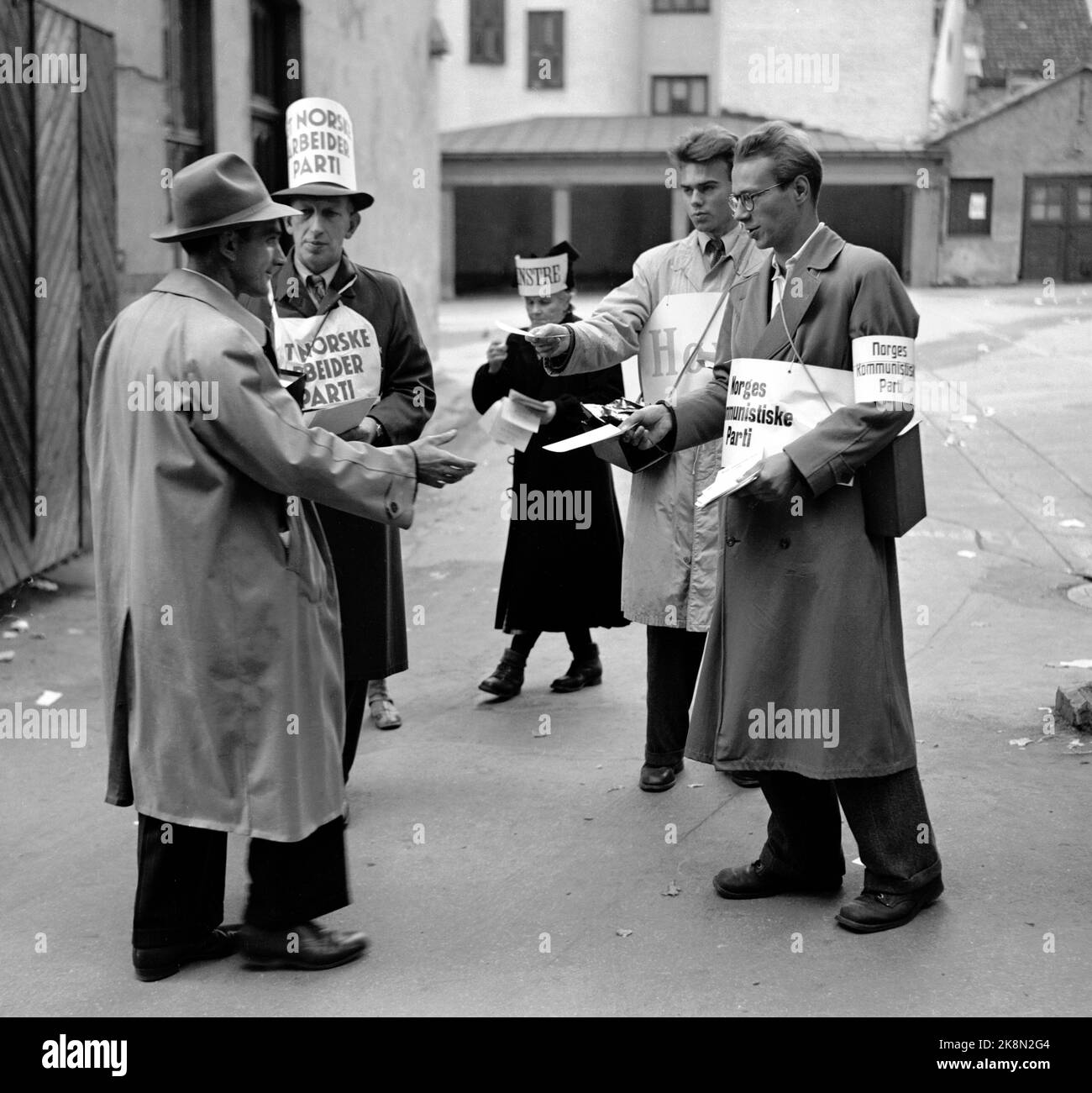 Oslo 19491010 Storting elections 1949 Election Day. List carriers ...