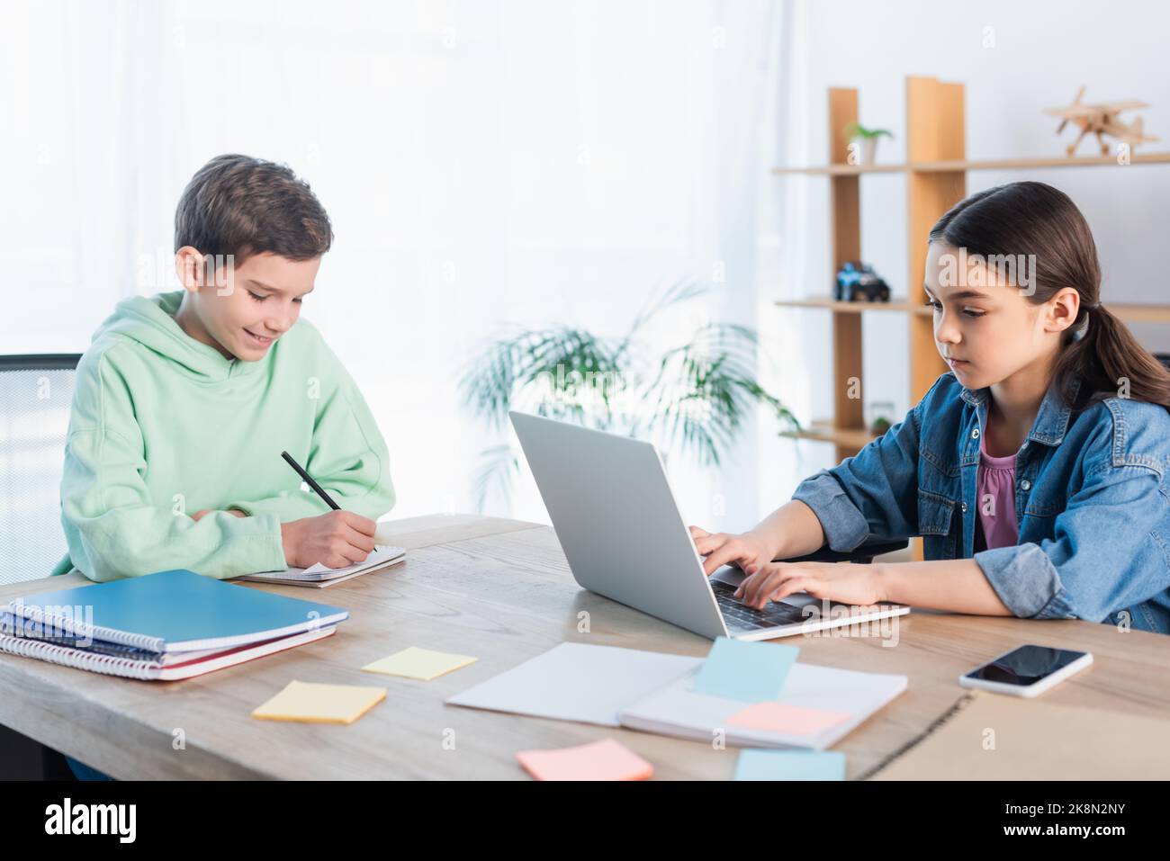 Writing typing hi-res stock photography and images - Alamy