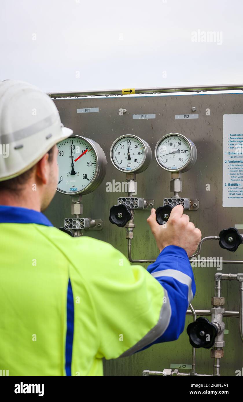 Holzwickede, North Rhine-Westphalia, Germany - Natural gas grid for ...