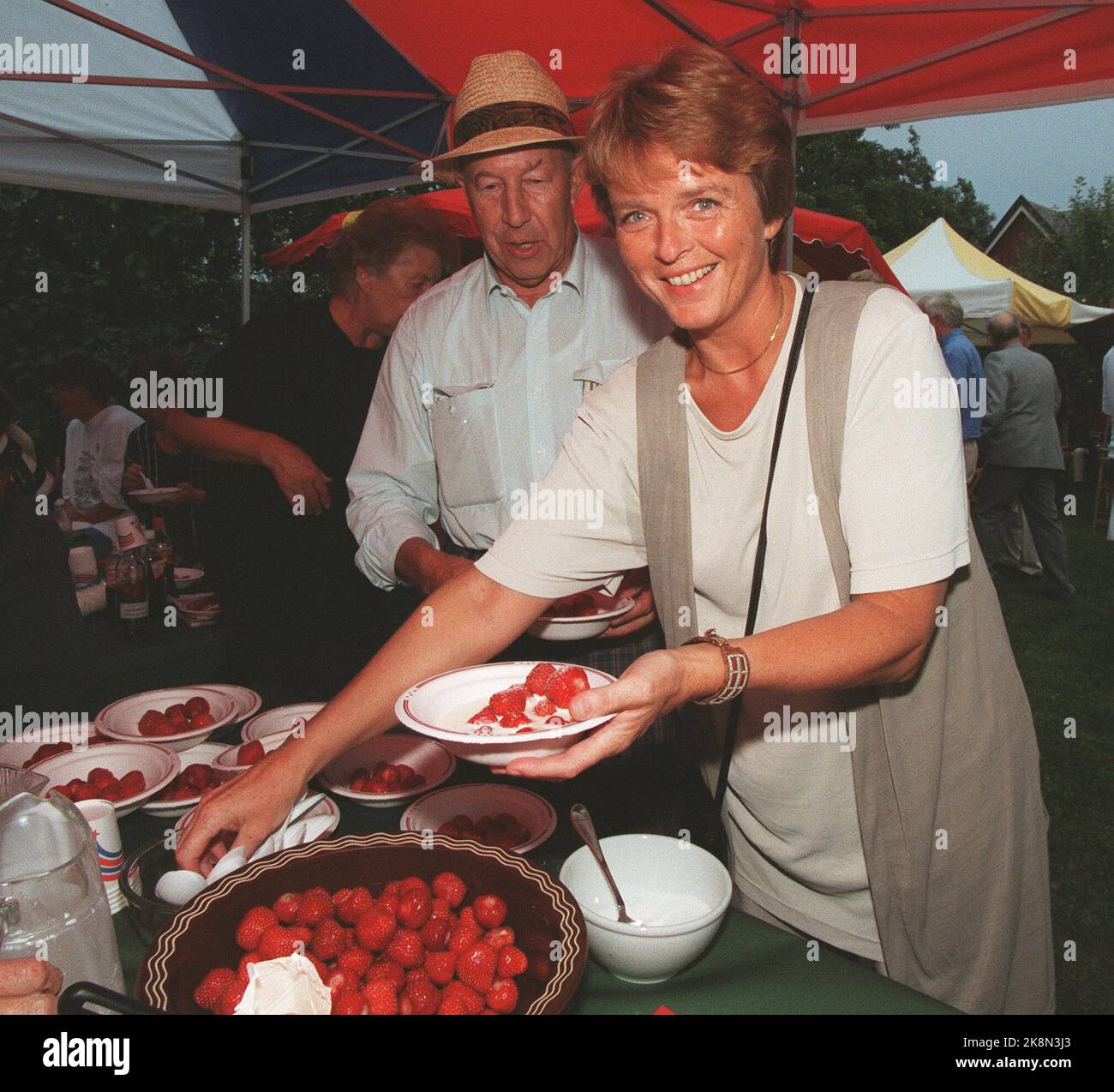 19950823 hi-res stock photography and images - Alamy