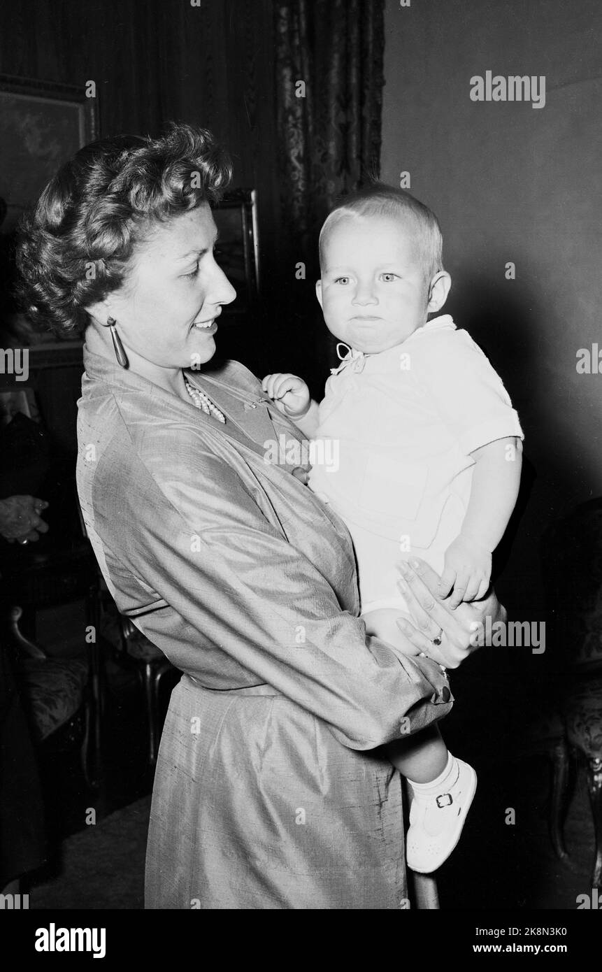 Little haakon lorentzen hi-res stock photography and images - Alamy