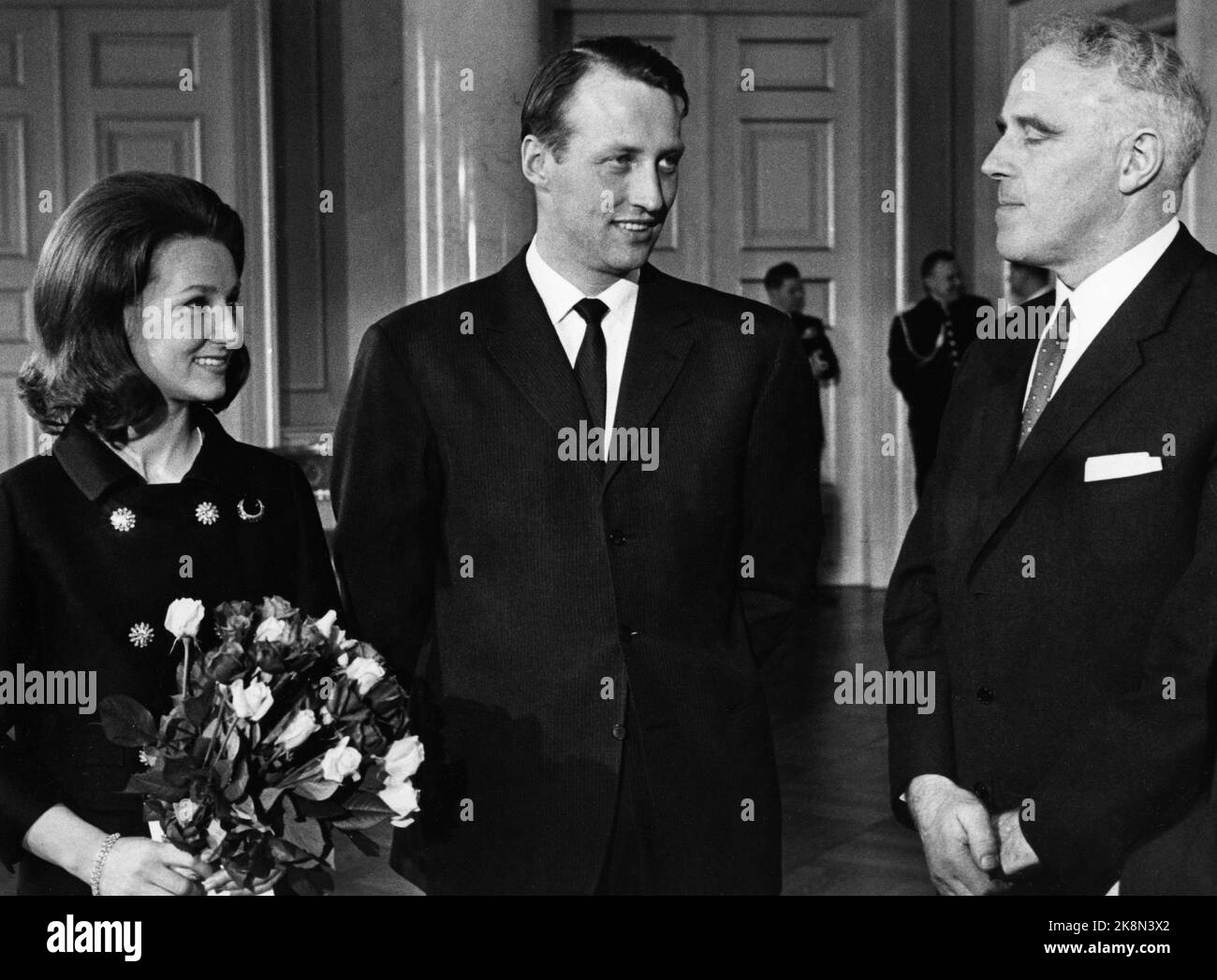 Oslo 1968 sonja haraldsen and crown prince harald Black and White Stock ...