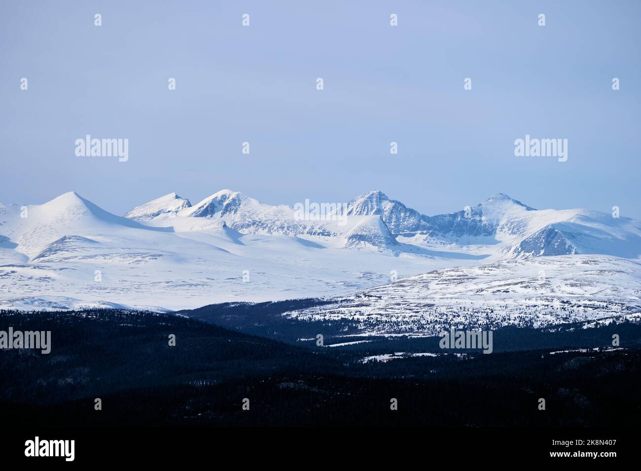 The snowy Rondane Mountains of the Rondane National Park, Norway Stock ...