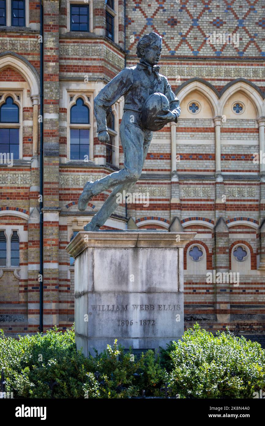 William webb ellis statue in rugby hi-res stock photography and images ...