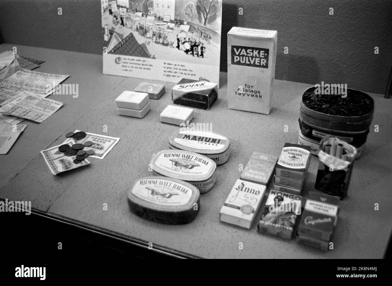 Objects of daily life Black and White Stock Photos & Images - Alamy