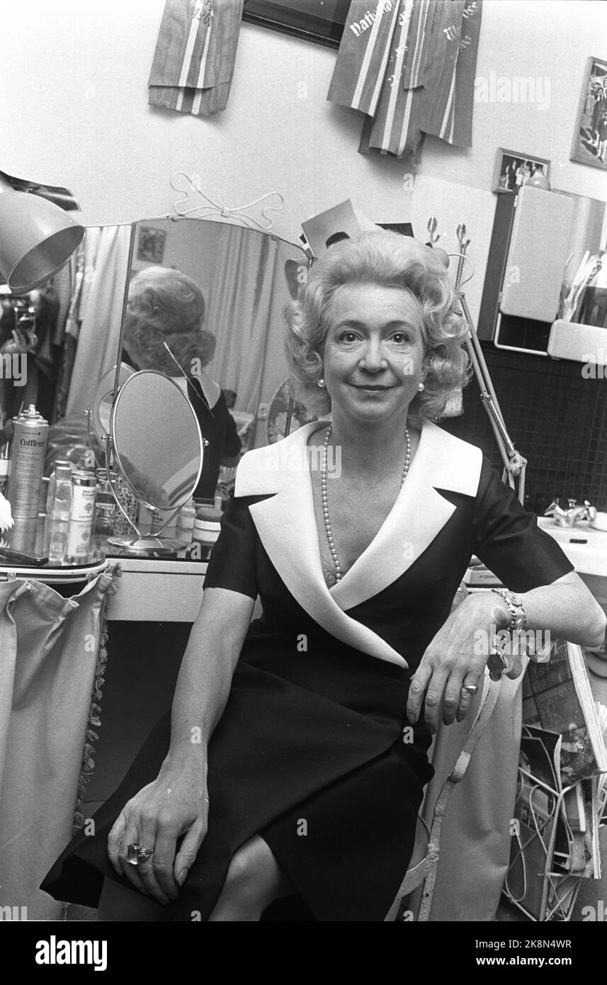 Oslo 19720619 Wenche Foss gets the Order of St. Olav. Smiling portrait ...